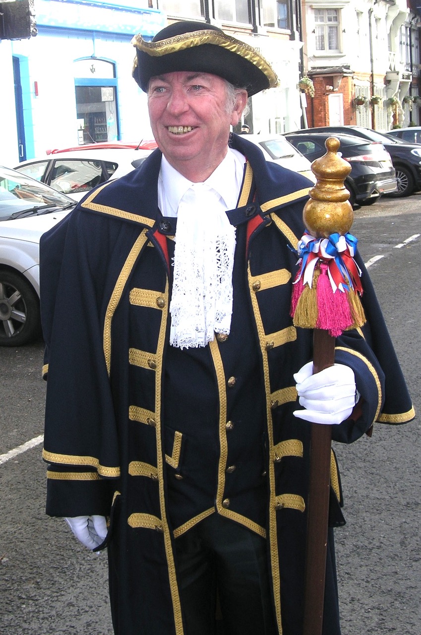 THE CHERTSEY TOWN CRIER - Community Life